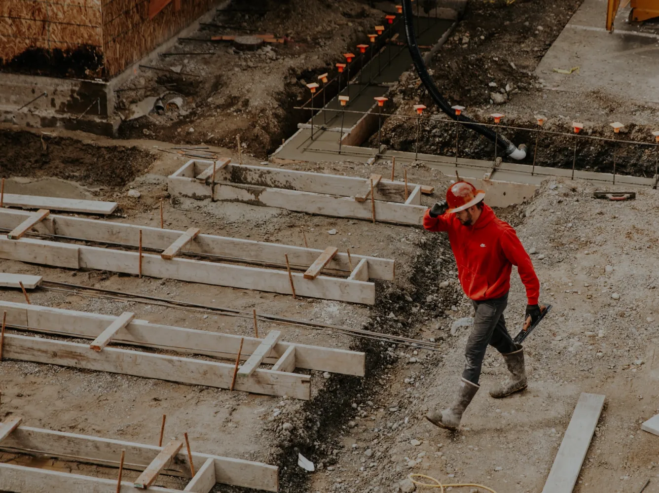 What does Offset mean in Construction?